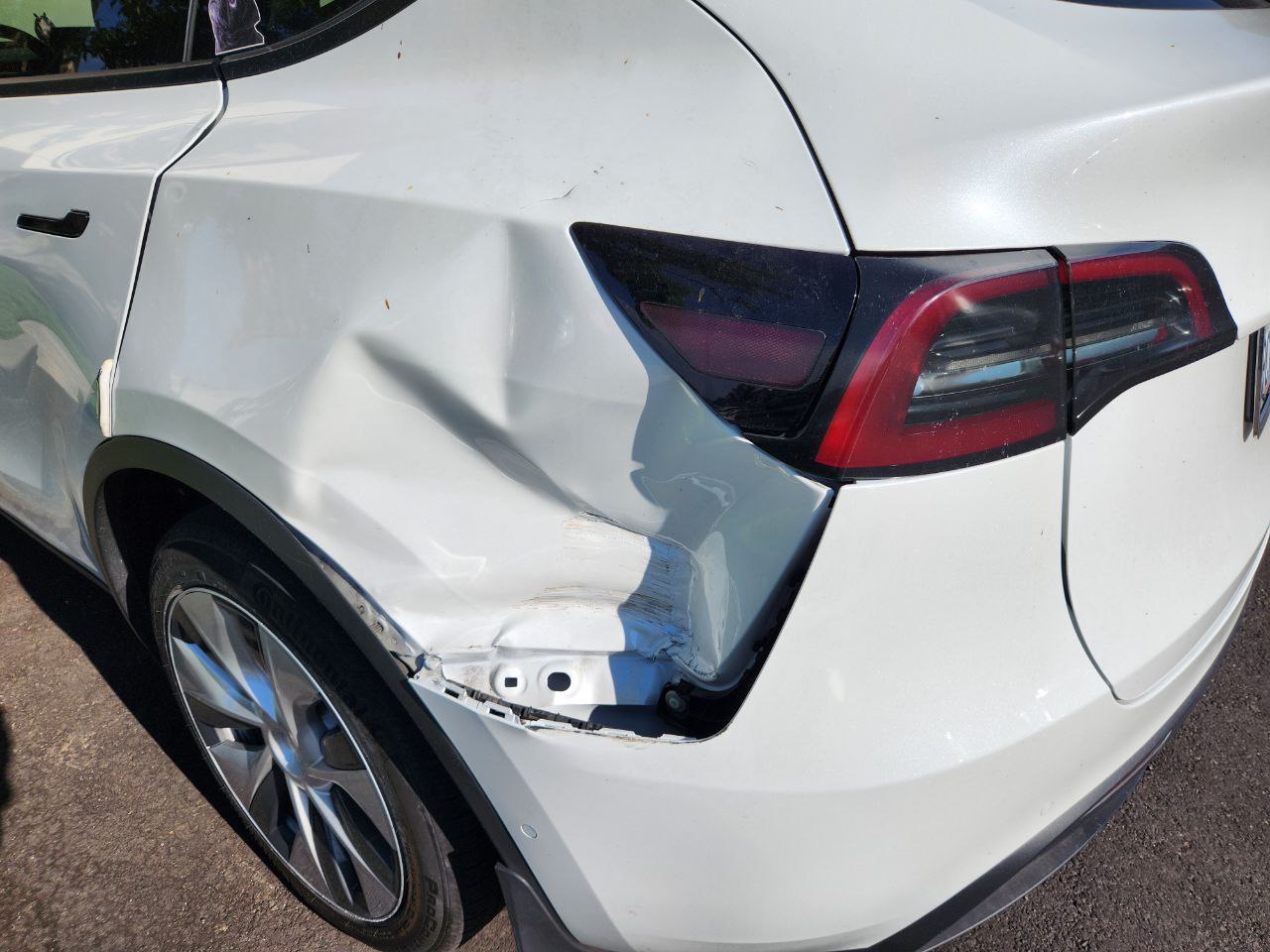 Aluminum Body Repair Tesla Model Y | Certified Center | TSK