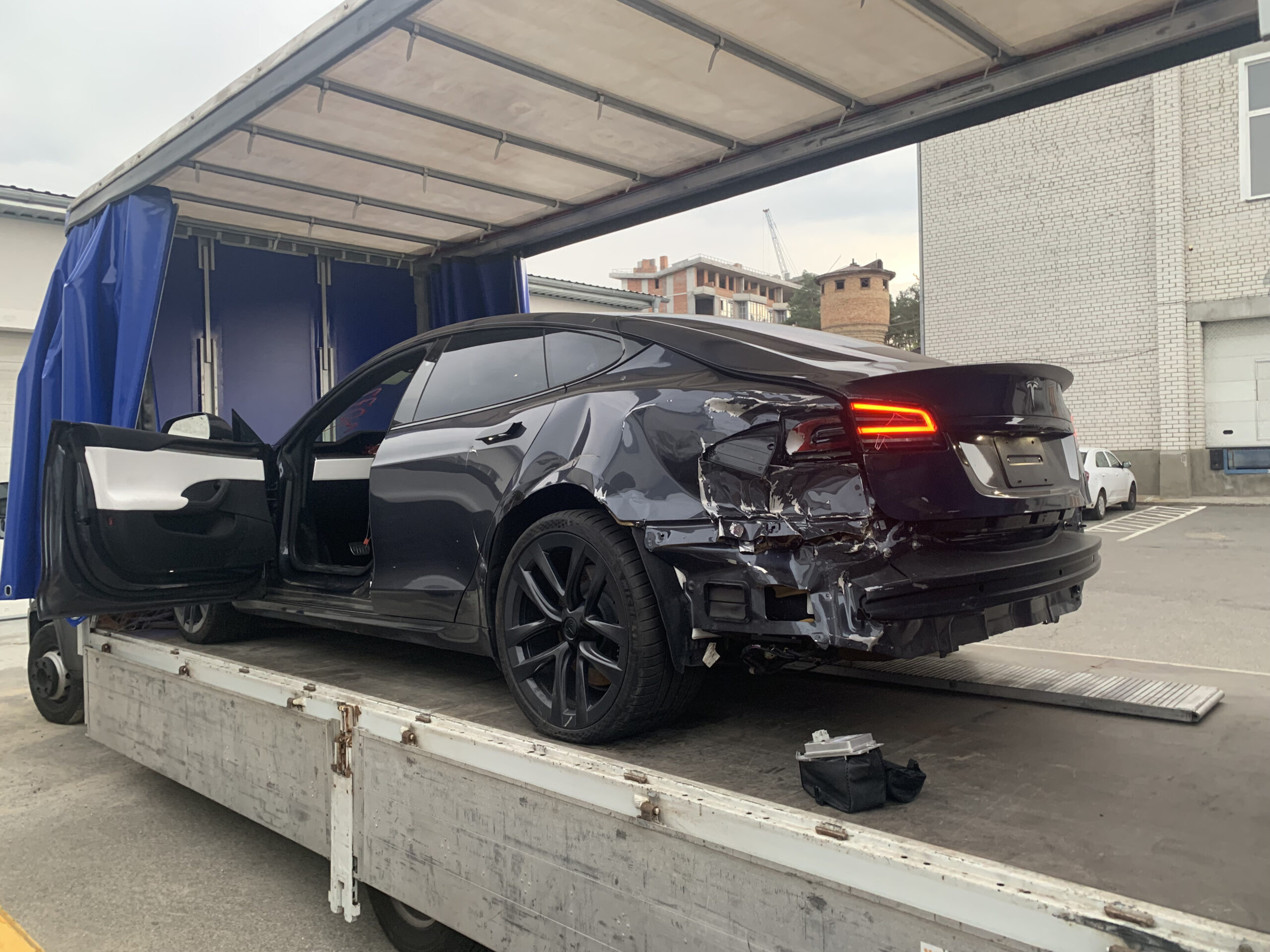 Tesla Model S Body Repair | Body Shop | TSK