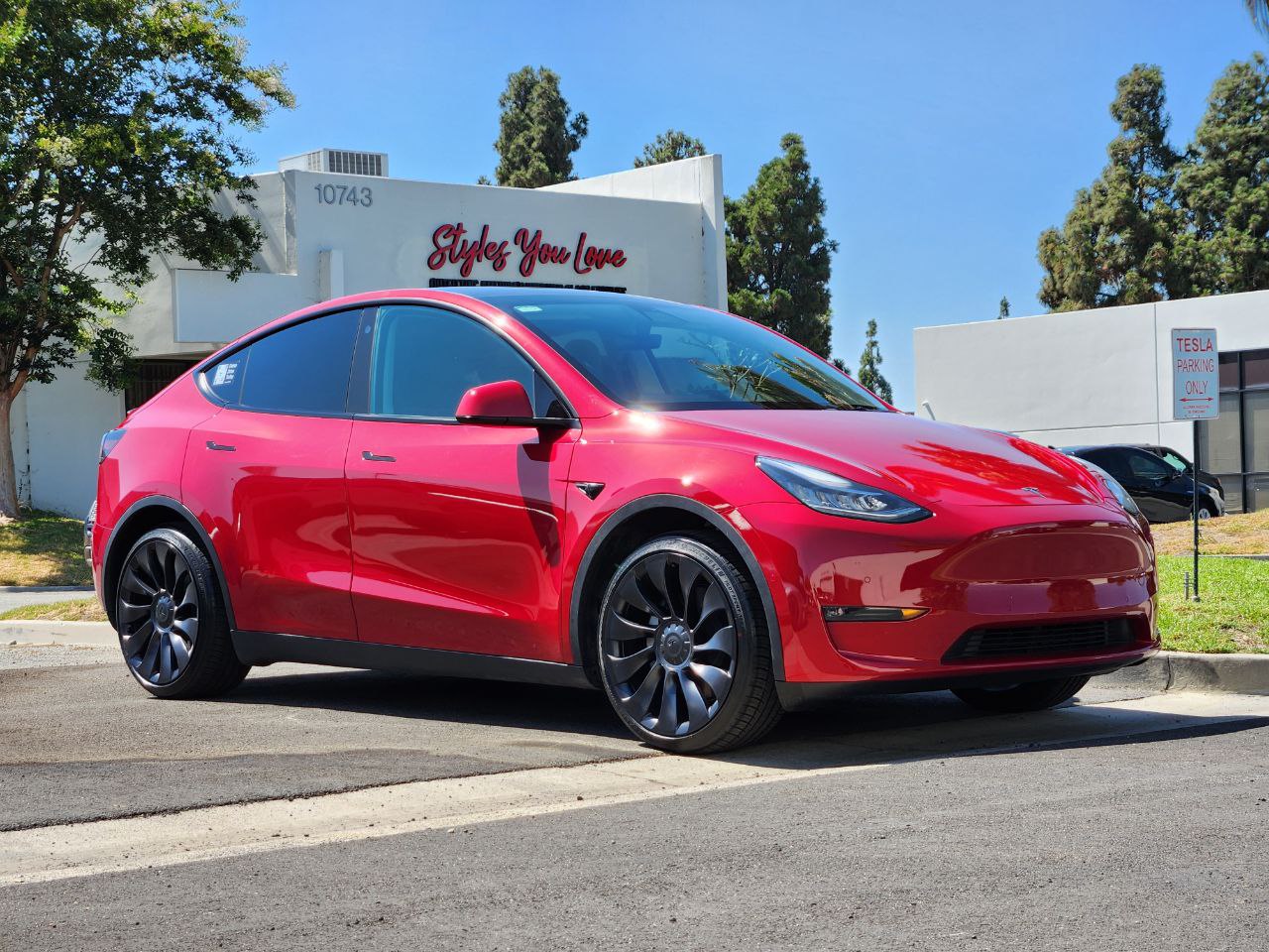 Services Model Y - TSK